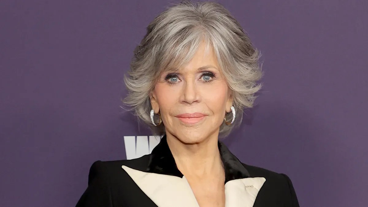 H Jane Fonda ανησυχεί για το remake της Barbarella – notesfromlife
