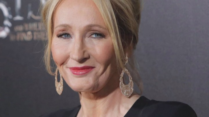J.K. Rowling: δίνει απάντηση για τα τρανσφοβικά σχόλια της – notesfromlife
