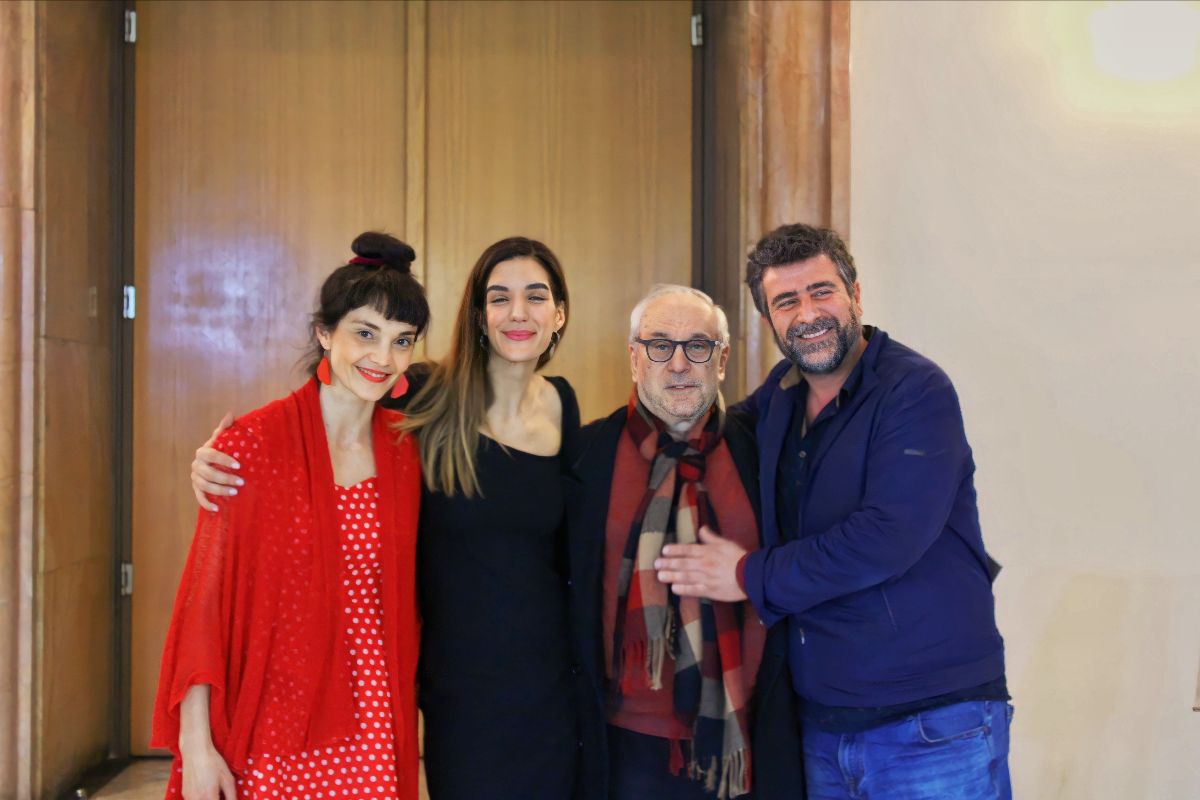 «ΑΛΓΟ-ΡΥΘΜΟΣ»Μια σουρεαλιστική περιπλάνηση μνήμης έρχεται από το ΚΘΒΕ ...